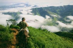 Mahasu Peak Kufri: Best Time, How to reach, Timings, Trek, Tips