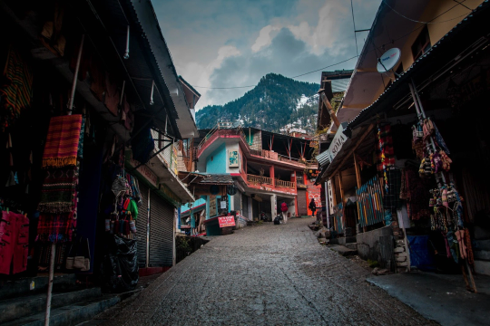 Old Manali, Best time, places & things to do in 2025 | TripStorz